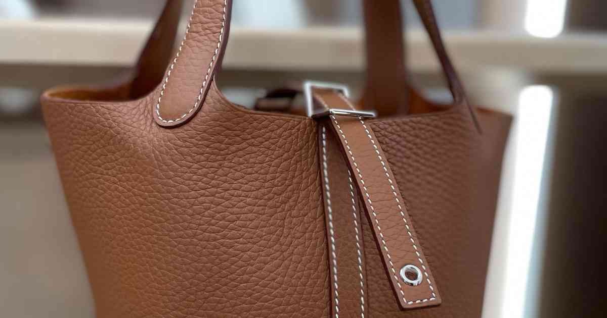 【エルメスで買うべきもの5選】バッグ以外にもある至高の名品とは | Hermes Everyday
